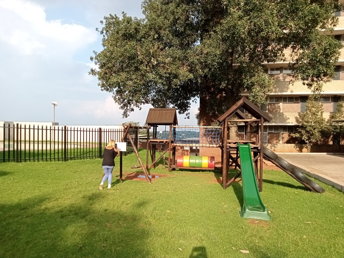 Stunning 2 Beds Apartments to Rent from R5800.00 (Carpeted) in Honey ...